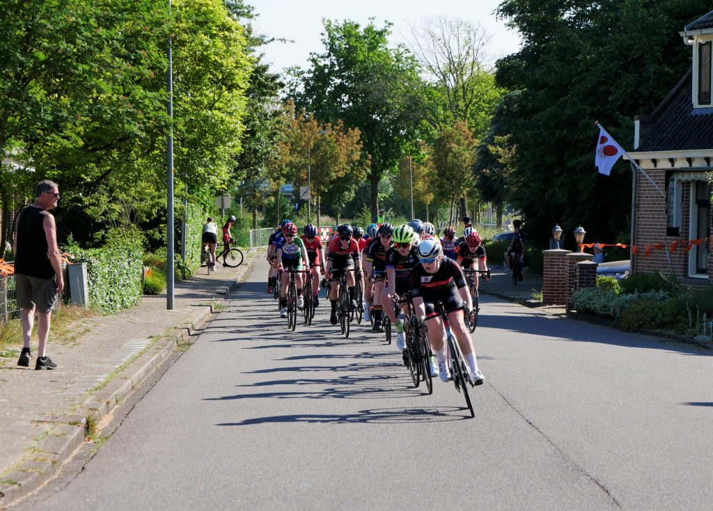 NK Jeugdwielrennen Ouddorp. - Stormvogels